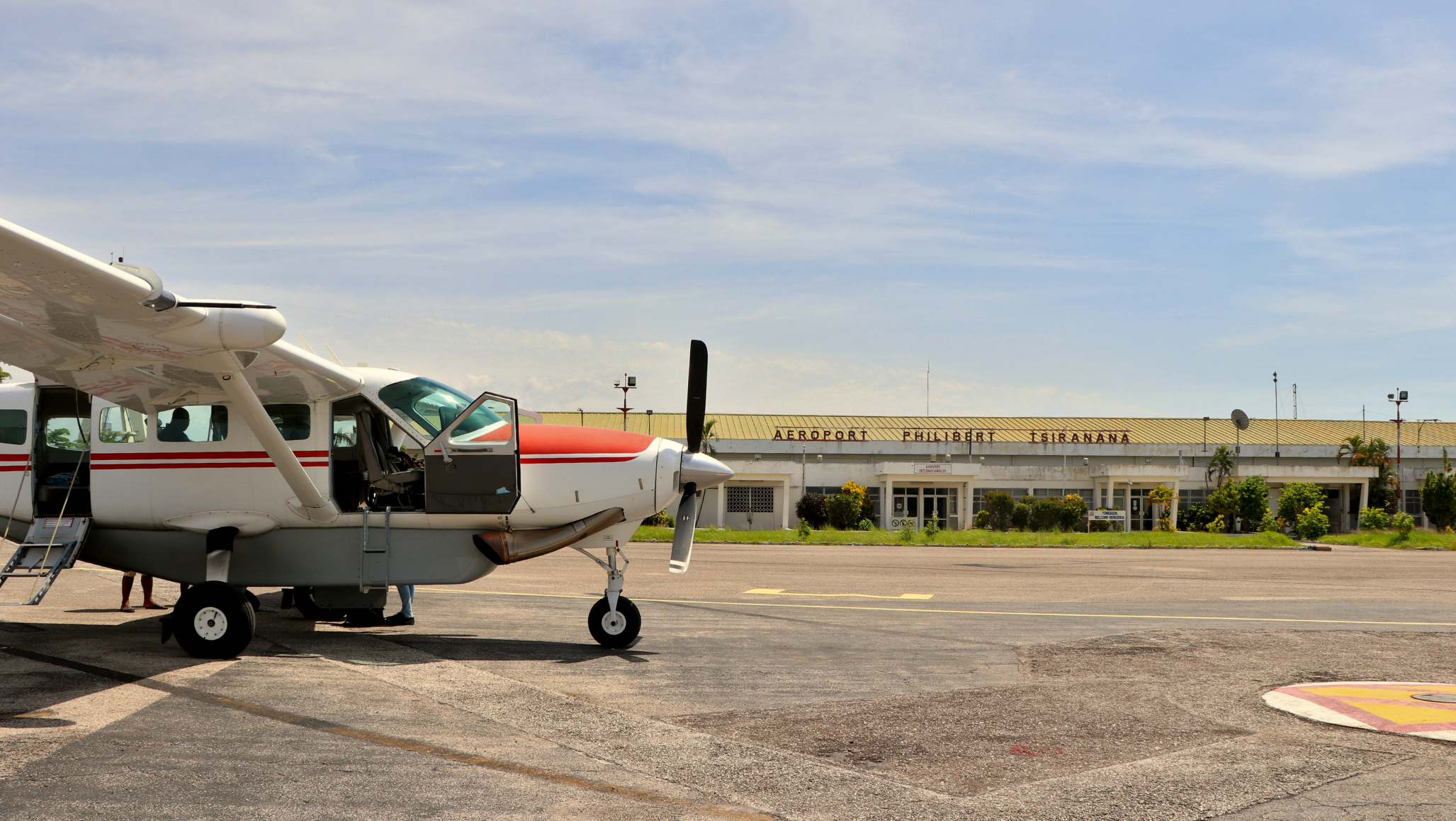 MAF Plane's Life-saving Oxygen for Medevac Patient | MAF International