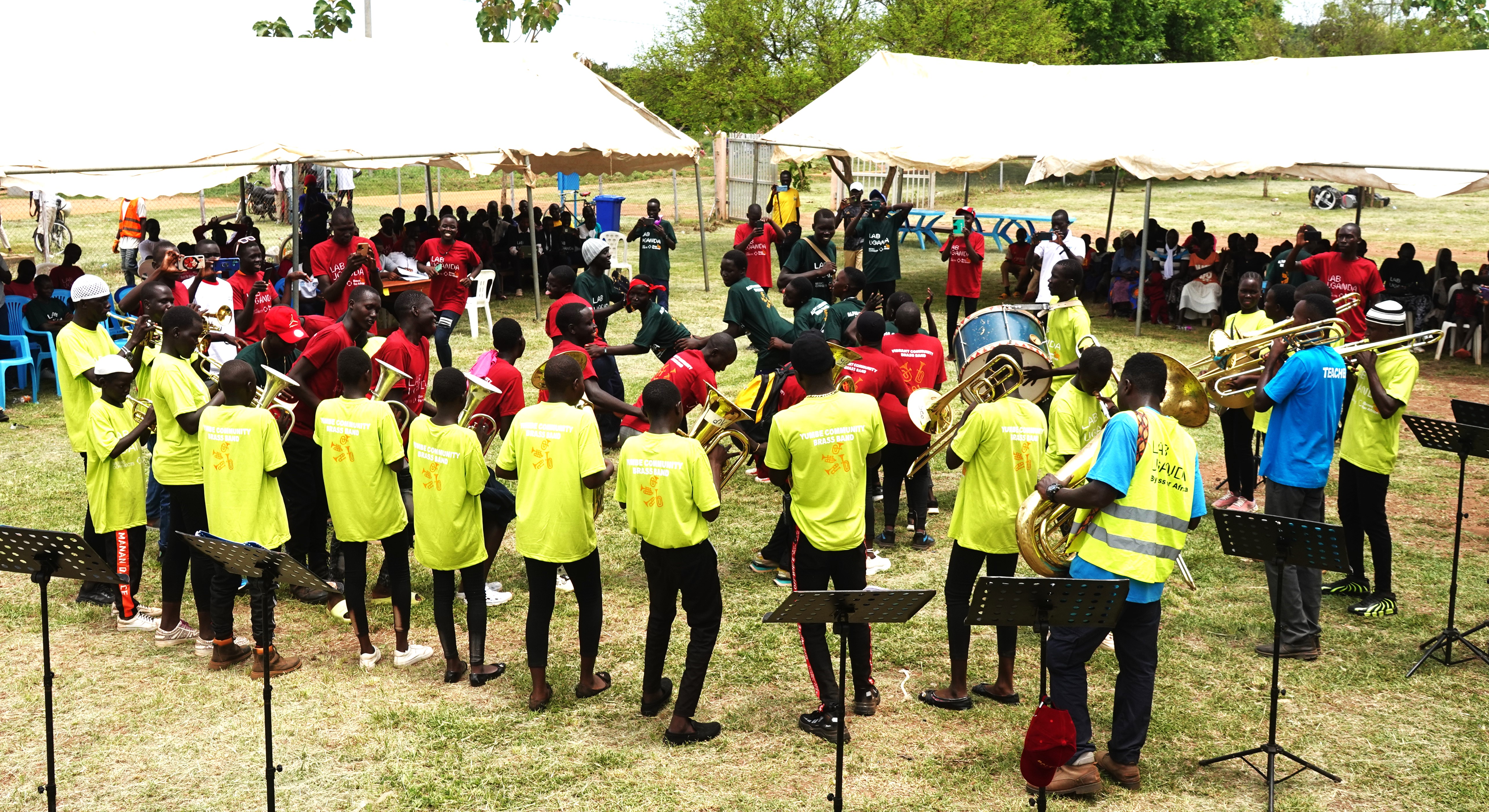 Sound of music helps refugees overcome trauma | MAF International