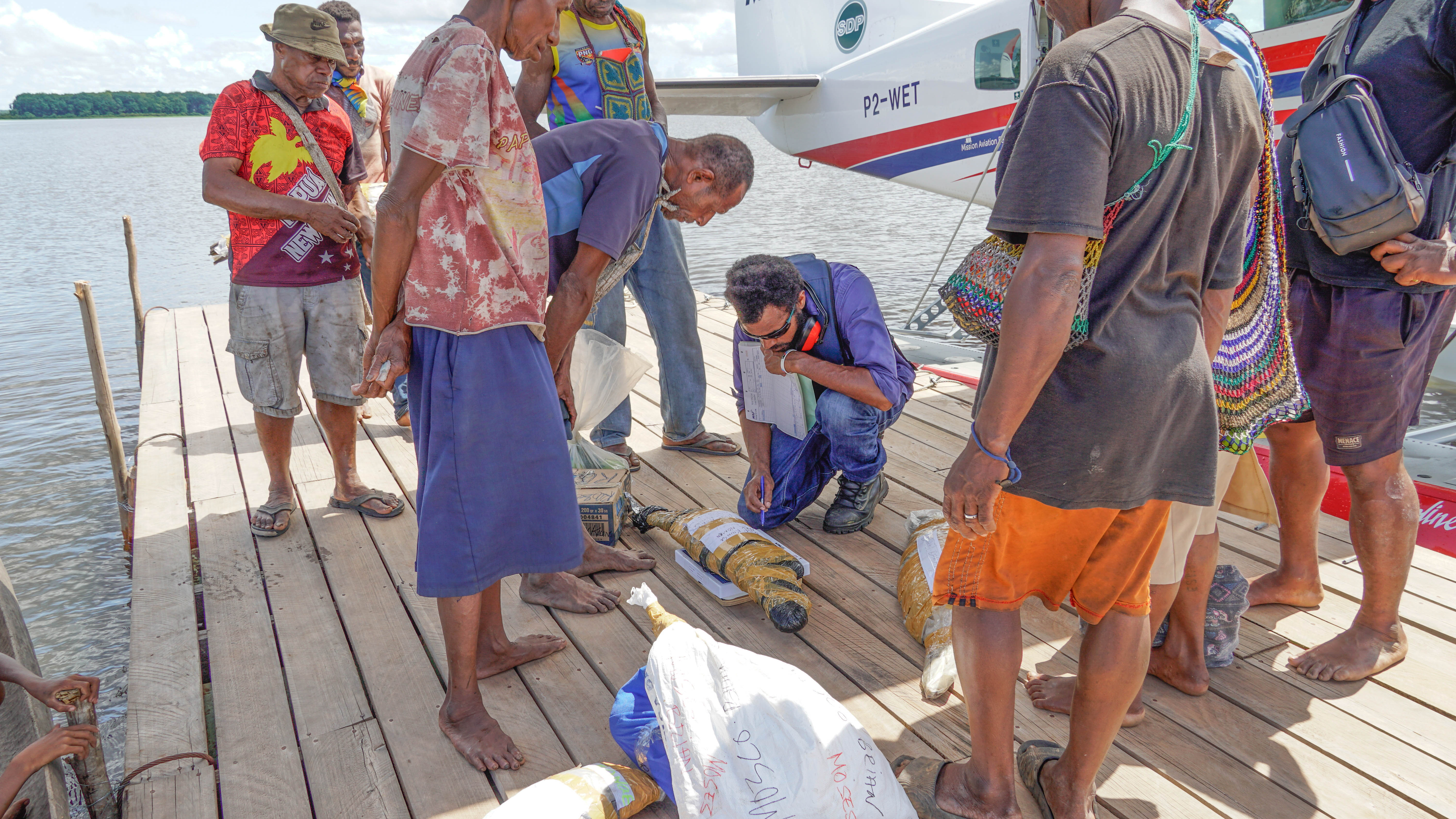 Bringing hope to Lake Murray: Floatplane offers new opportunities | MAF International