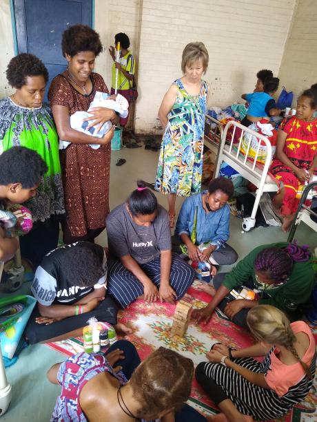 Reaching out to the community - Mama Care Ministry at the Goroka ...